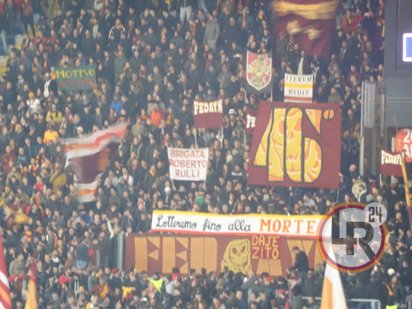 Roma-Shakhtar: il ritorno della mitica 'pezza' dei Fedayn in Curva Sud ...